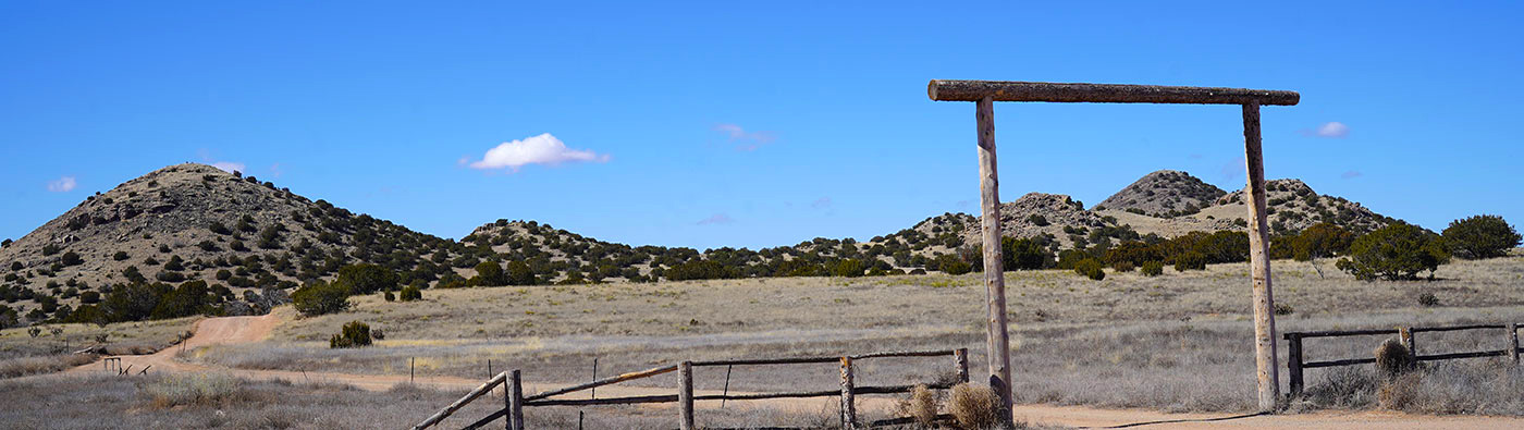 front-gate-1400-2 - Bonanza Creek Ranch